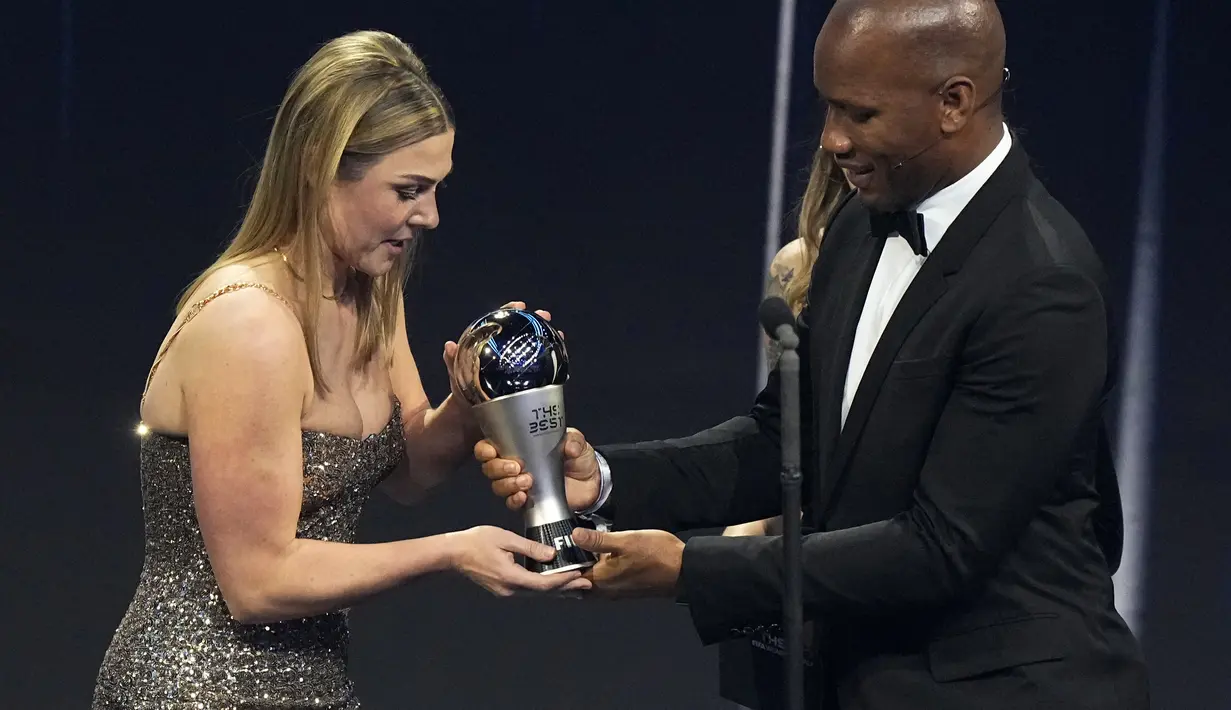 Pemain Manchester United Mary Earps Raih Kiper Wanita Terbaik di The ...