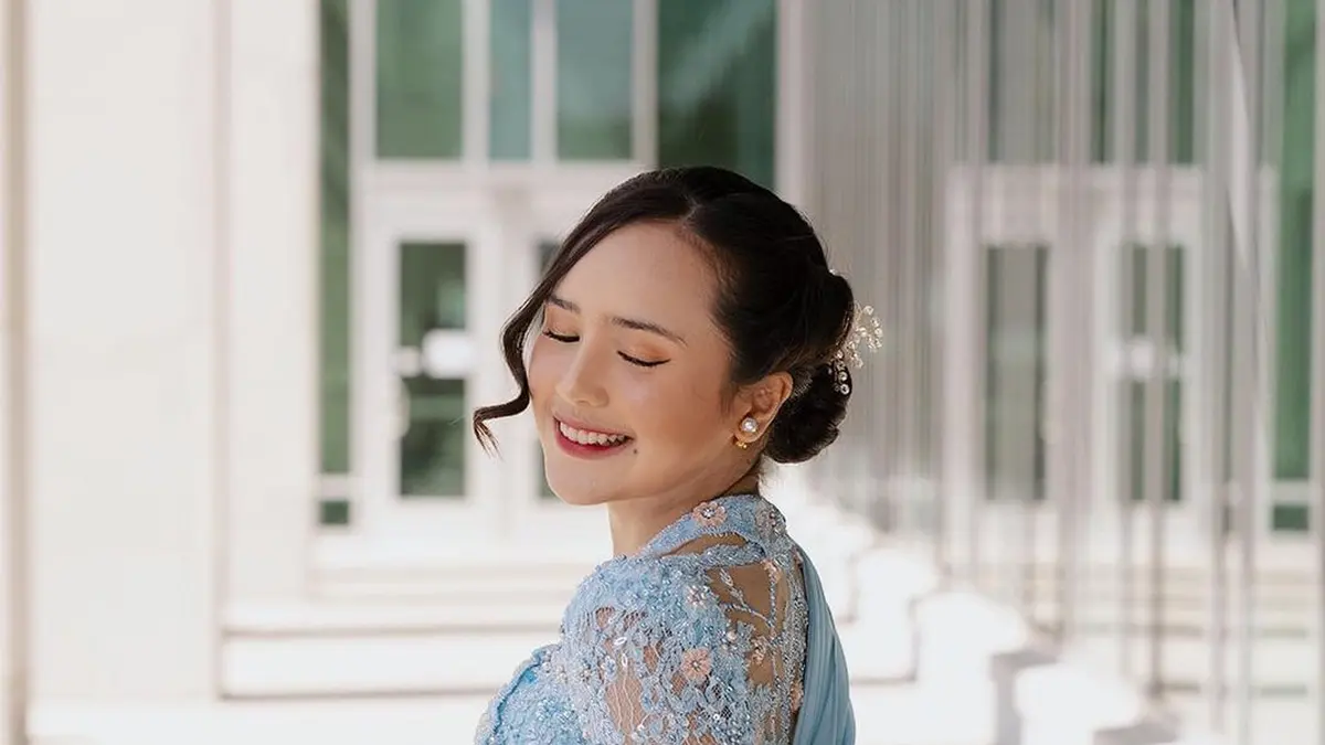 model rambut wisuda Terbaru - Berita, Foto, Video | Fimela.com