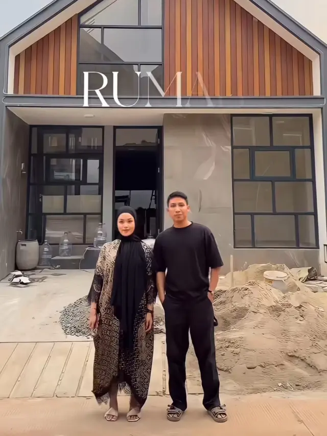 7 Transformasi Aby Respati Usai Tobat Jadi Waria, Sah Nikahi Kekasih - Hot Liputan6.com