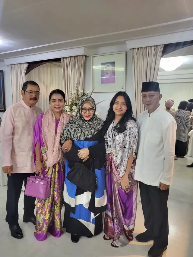 7 Potret Khirani Anak Mayangsari di Keluarga Cendana, Dekat Tutut Soeharto - Hot Liputan6.com