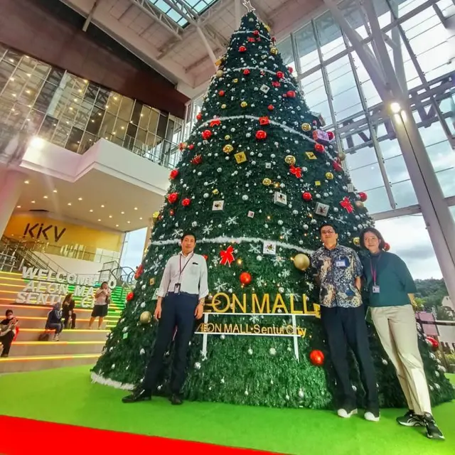 Merasakan Kegembiraan Natal Khas Eropa di AEON Mall Sentul City - Lifestyle Liputan6.com