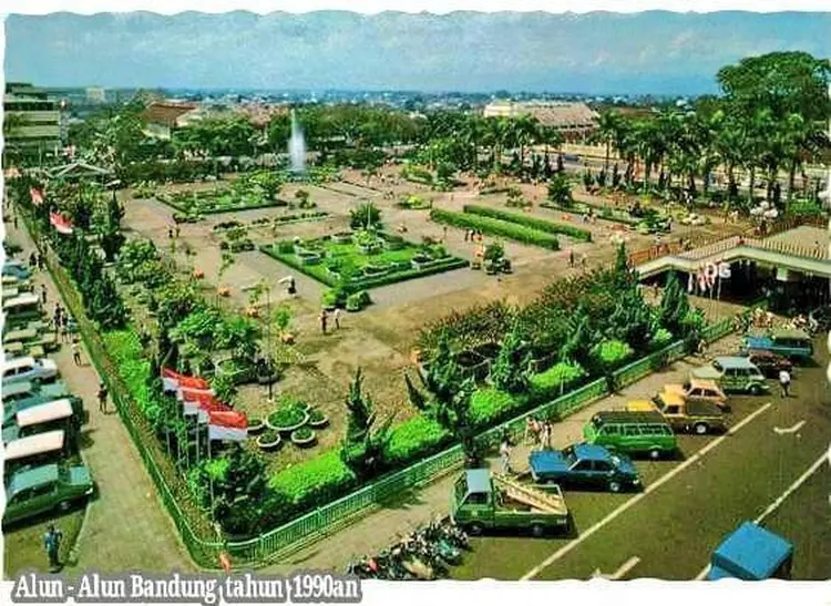 12 Potret Jalanan Bandung Era 1990an, Nostalgia di Tanah Parahyangan ...