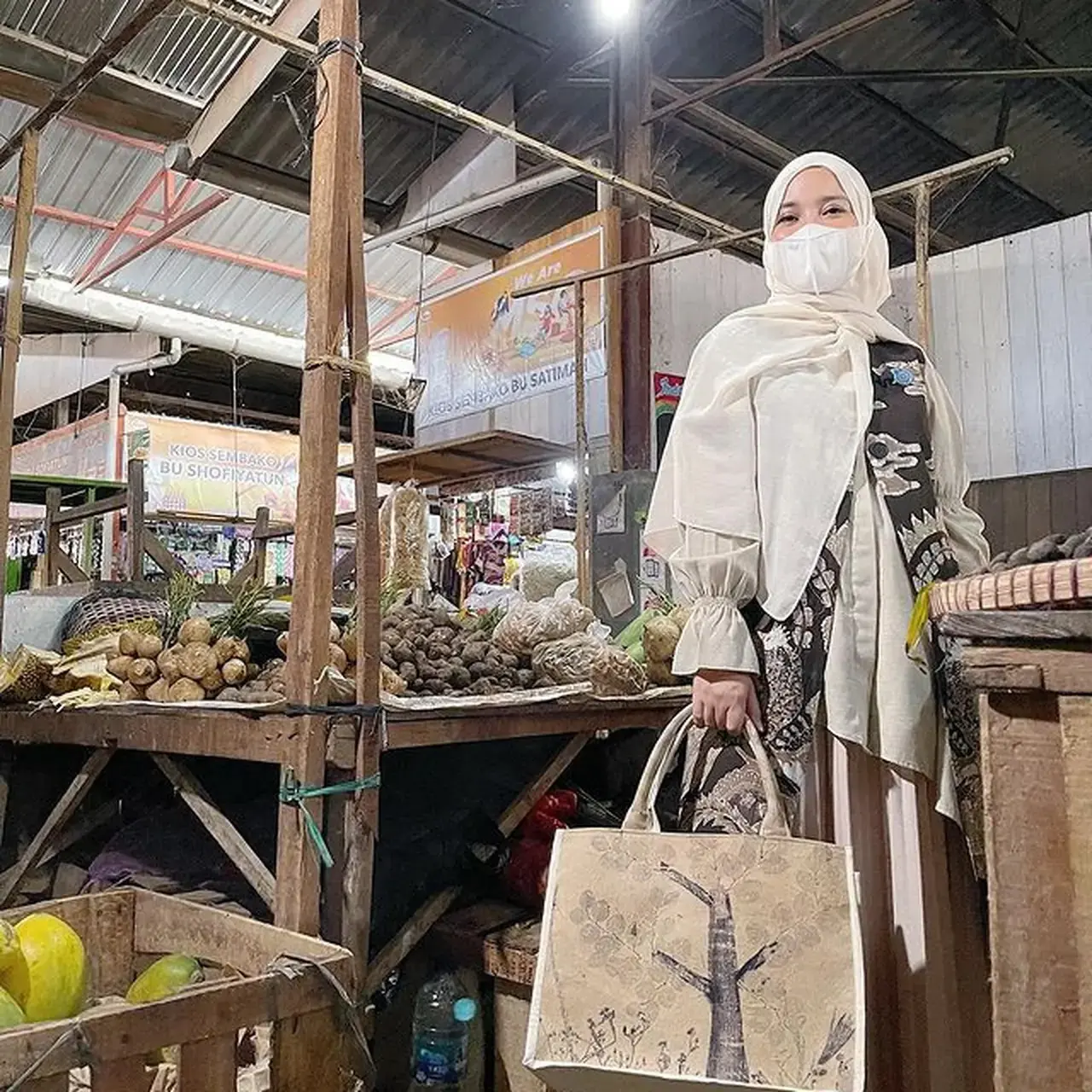 8 Artis Jadi Istri Pejabat, Tinggalkan Karir dan Ada yang Tetap Hidup ...