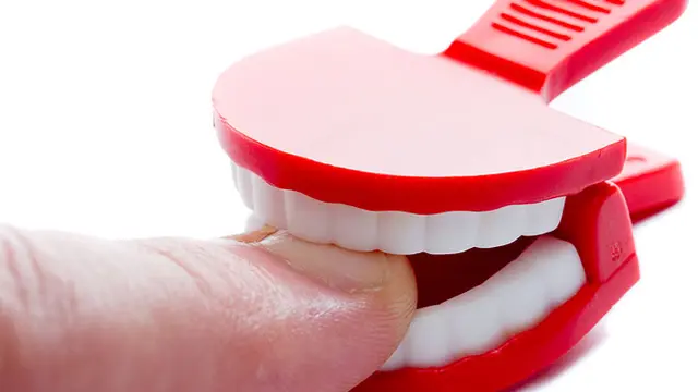 3 Alasan Gigit Kuku Harus Dihindari - Health Liputan6.com