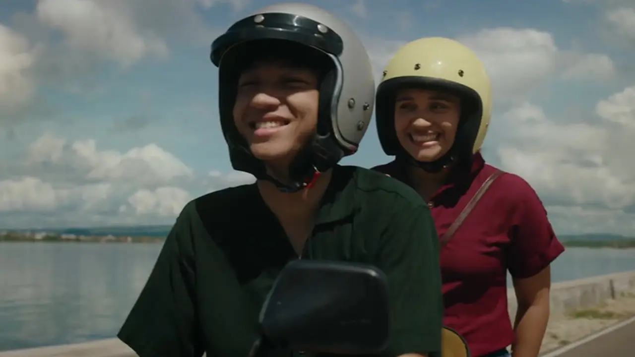 Film Komang Siap Tayang Lebaran 2025, Kisah Nyata Perjalanan Cinta dari Raim Laode dan Komang ...