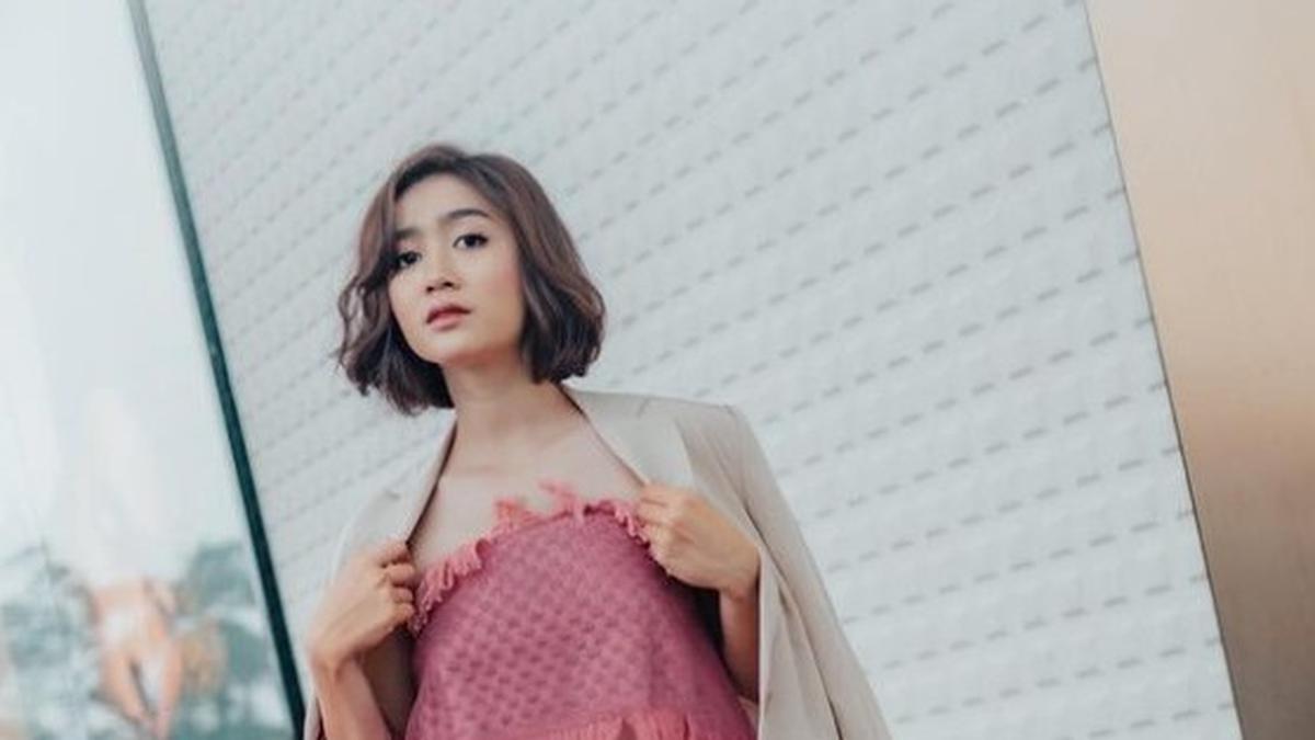 Profil dan Foto-foto Febby Rastanty, Pernah Menjadi Visual dan Sub ...