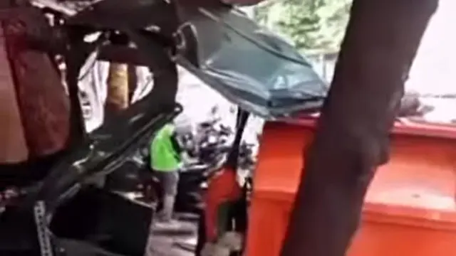 Kronologi 2 Petugas PPSU Ditabrak Mobil di Tanjung Barat hingga Luka ...