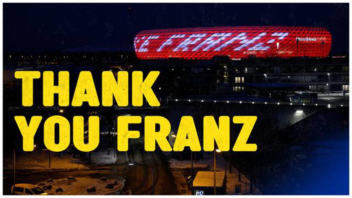 VIDEO: Allianz Arena Beri Penghormatan Terakhir untuk Franz Beckenbauer - Dunia Bola.com