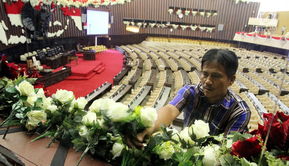 PHOTO: Jelang Pidato Presiden, Gedung MPR DPR Dipercantik - Foto ...