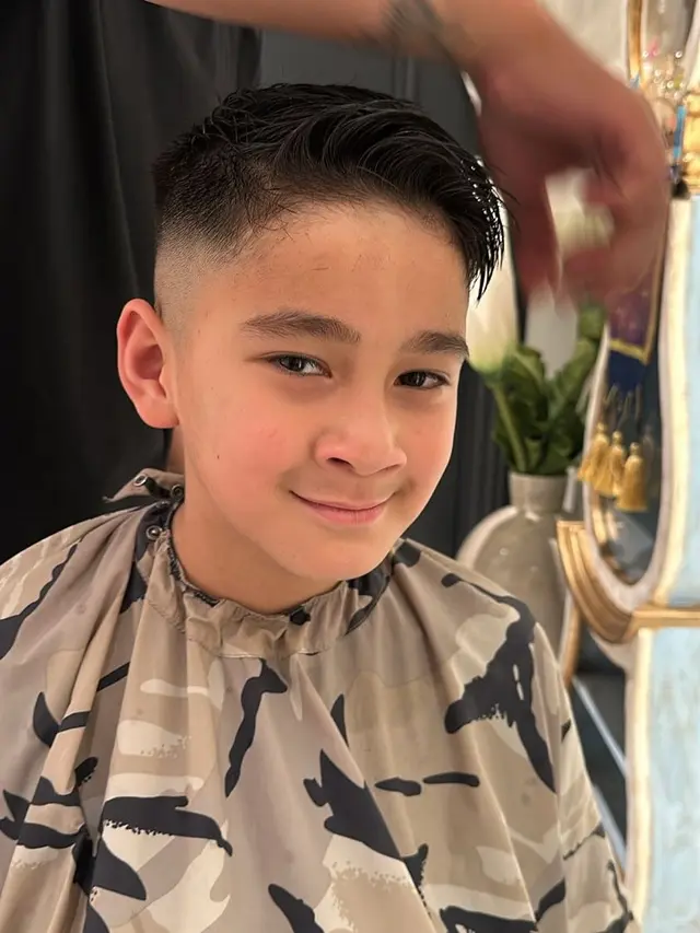 5 Penampilan Menawan Rafathar dengan Gaya Rambut Baru, Dipuji Mirip ...