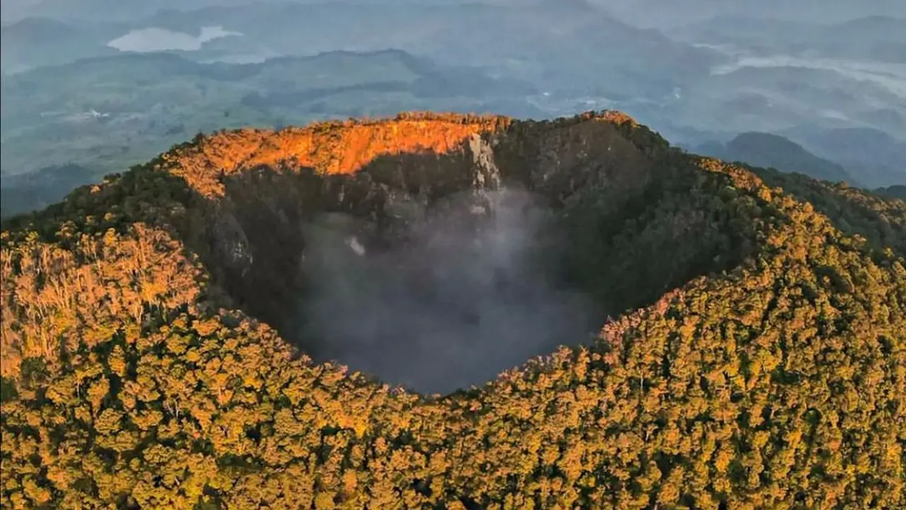 6 Fakta Menarik Gunung Patuha yang Terkenal dengan Objek Wisata Kawah ...