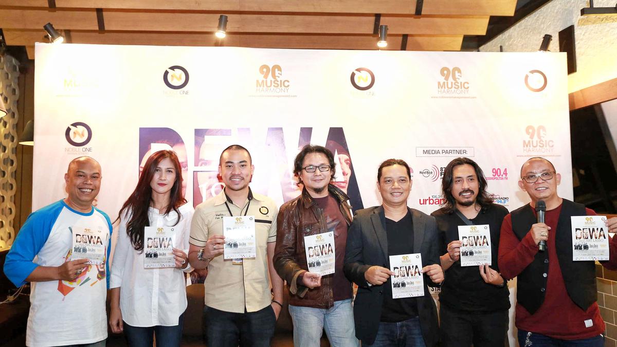 Dewa 19 Vs Java Jive di Konser 90s Music Harmony - Entertainment Fimela.com