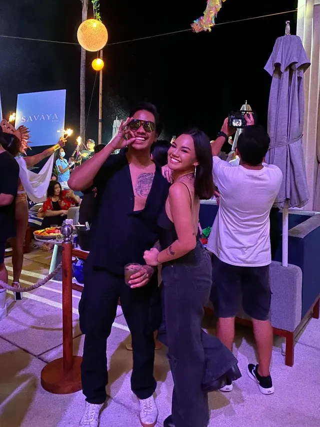 Rayakan Anniversary Ke-3, Ini 7 Potret Kebersamaan Shafa Haris dan ...