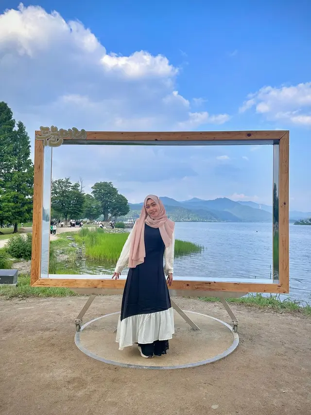 Selebgram Titha Monika Makin Populer, Terkenal Berkat Konten Edukatif ...