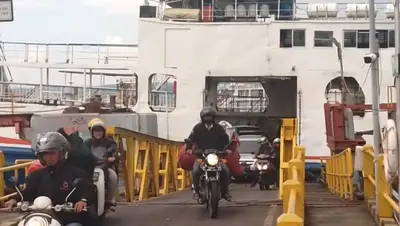 ASDP Indonesia Ferry Ajak Masyarakat Liburan Naik Kapal Ferry - Bisnis ...