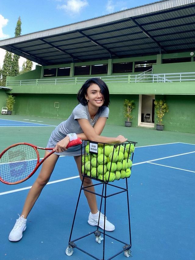 Reaksi Yuni Shara Ditanya Tips Awet Muda: Baru Pakai Sunblock di Usia ...