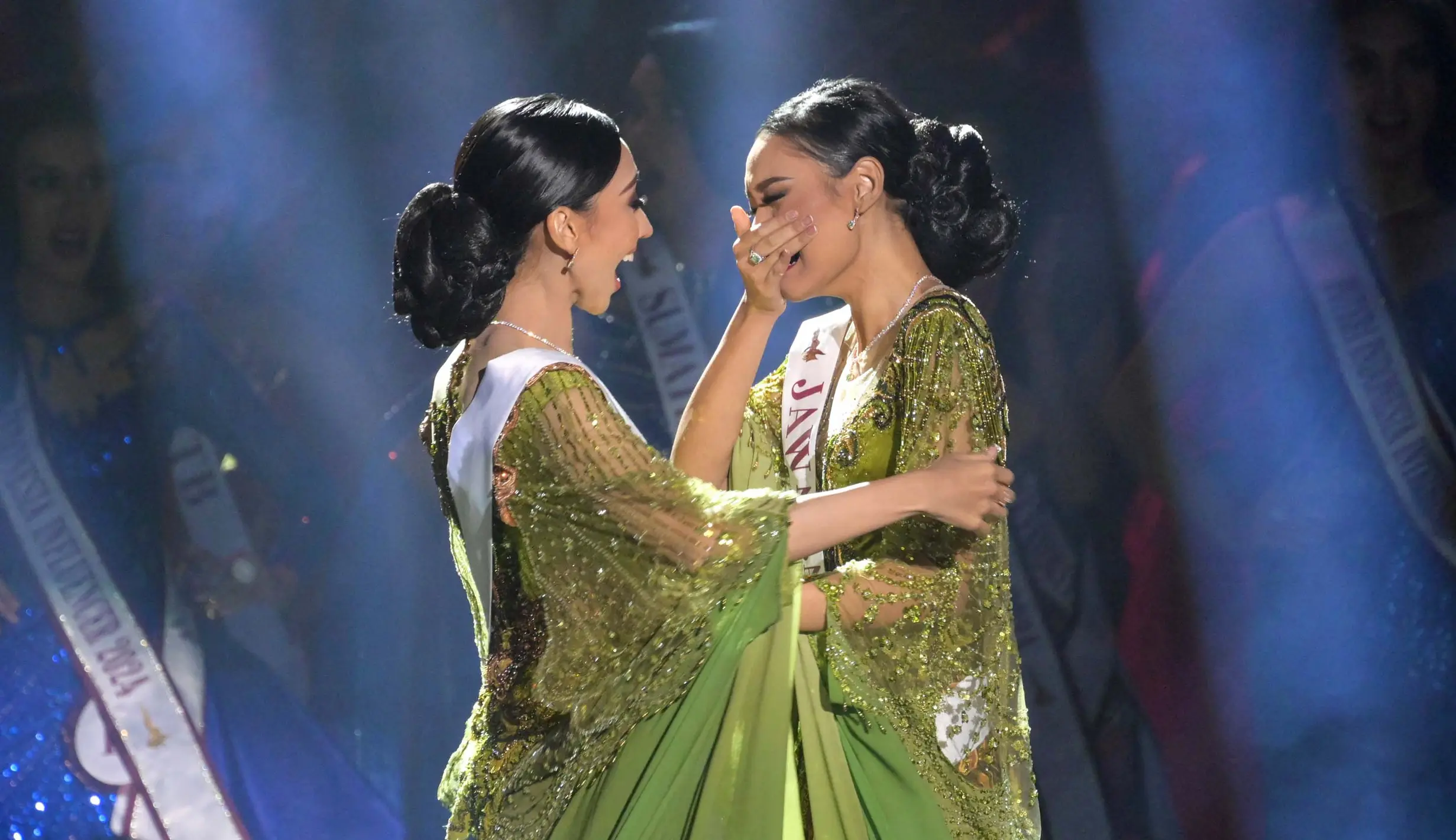 Lebih Dekat dengan Puteri Indonesia 2024 Harashta Haifa Zahra - Foto ...