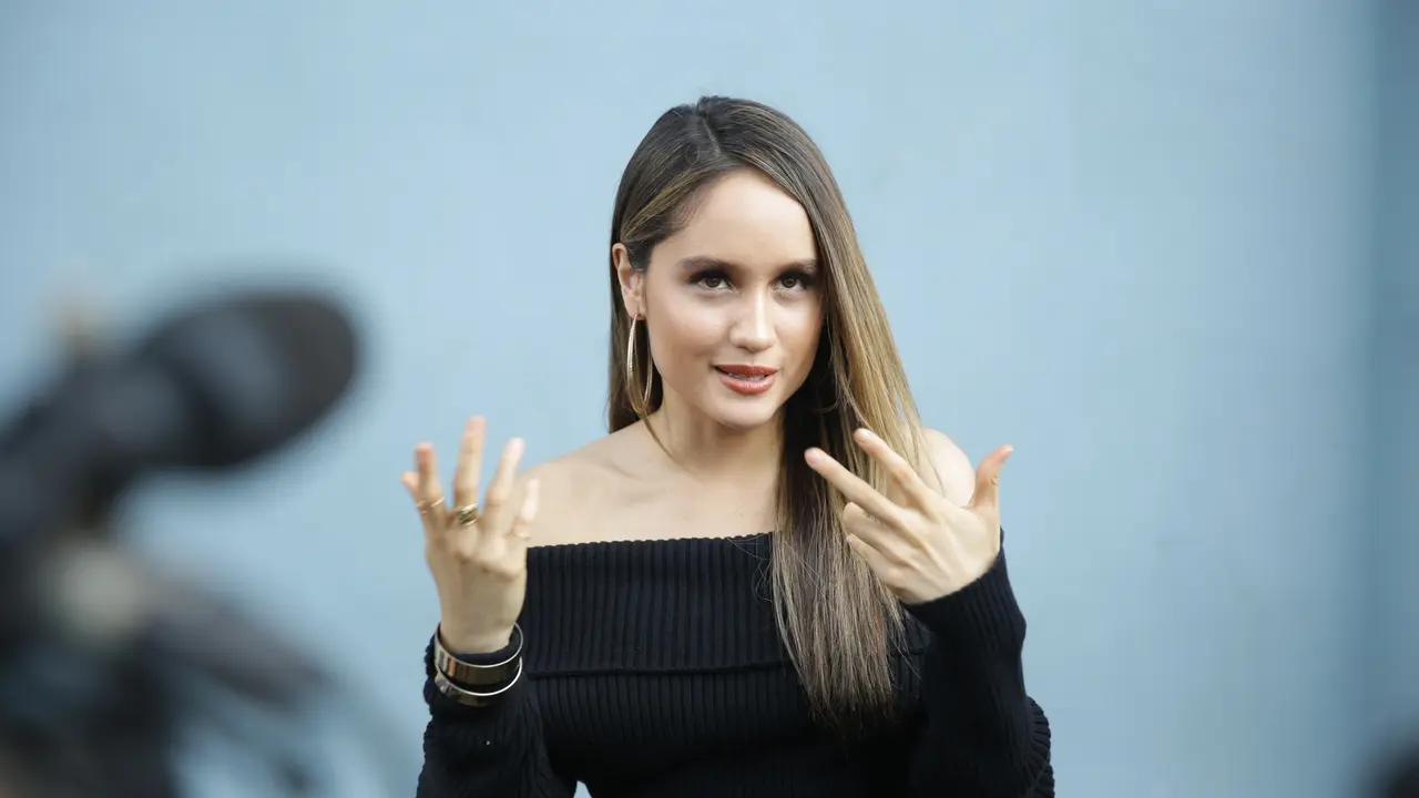 Bahasa Inggrisnya Dibandingkan Dengan Capres Ini Reaksi Cinta Laura