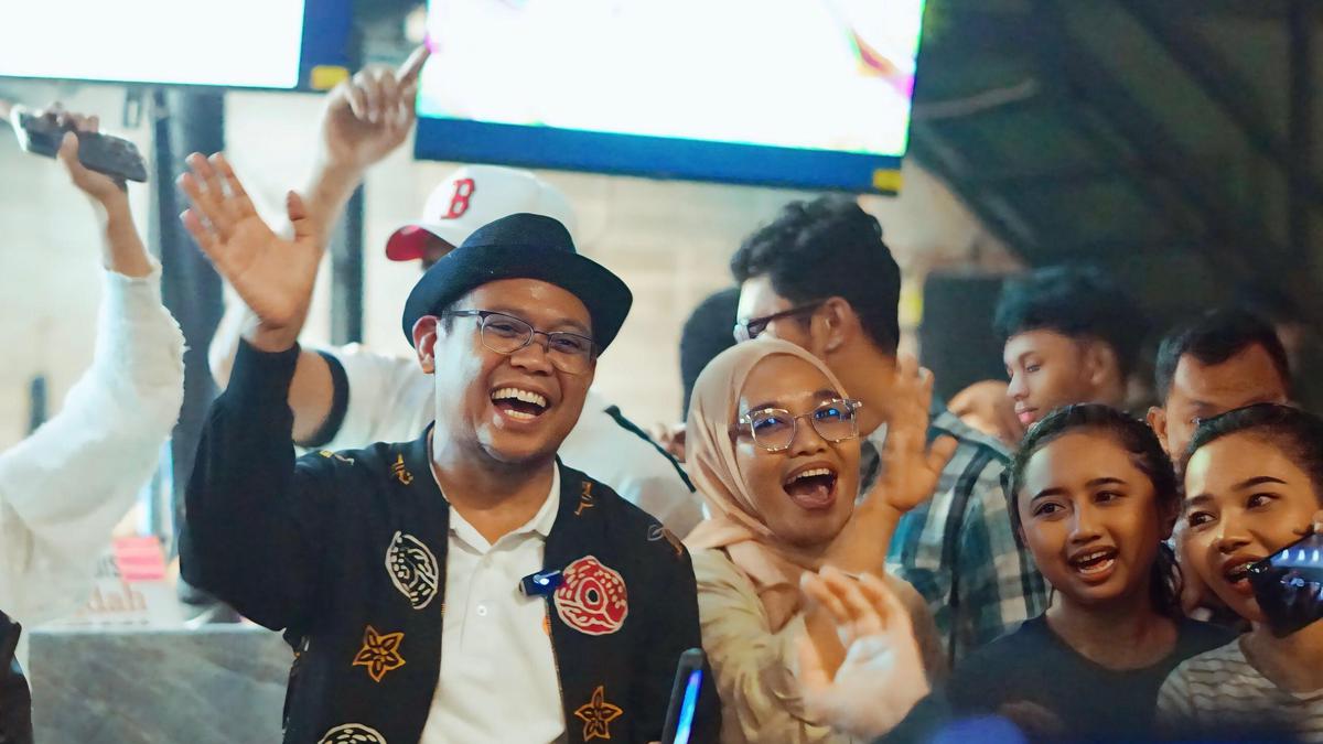 Cawalkot Depok Imam Budi Hartono Mampir ke Bajawa, Nimbrung Bareng Gen Z - Pemilu Liputan6.com