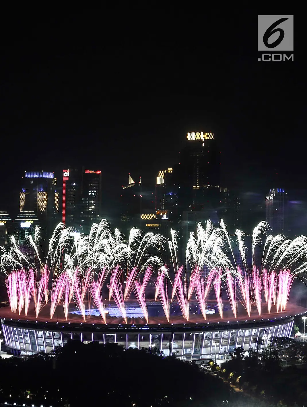 FOTO: Wow, Kembang Api Wana-warni Semarakkan Pembukaan Asian Games 2018 ...