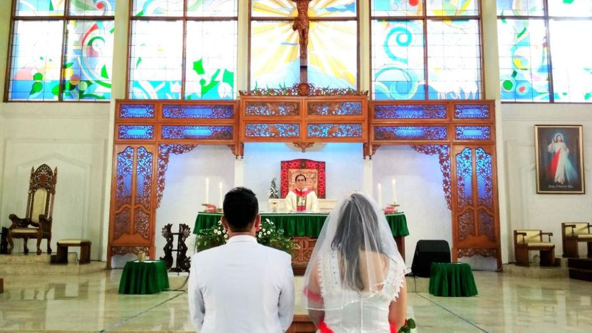 Tradisi Begalan di Gereja Katedral Purwokerto - Regional Liputan6.com