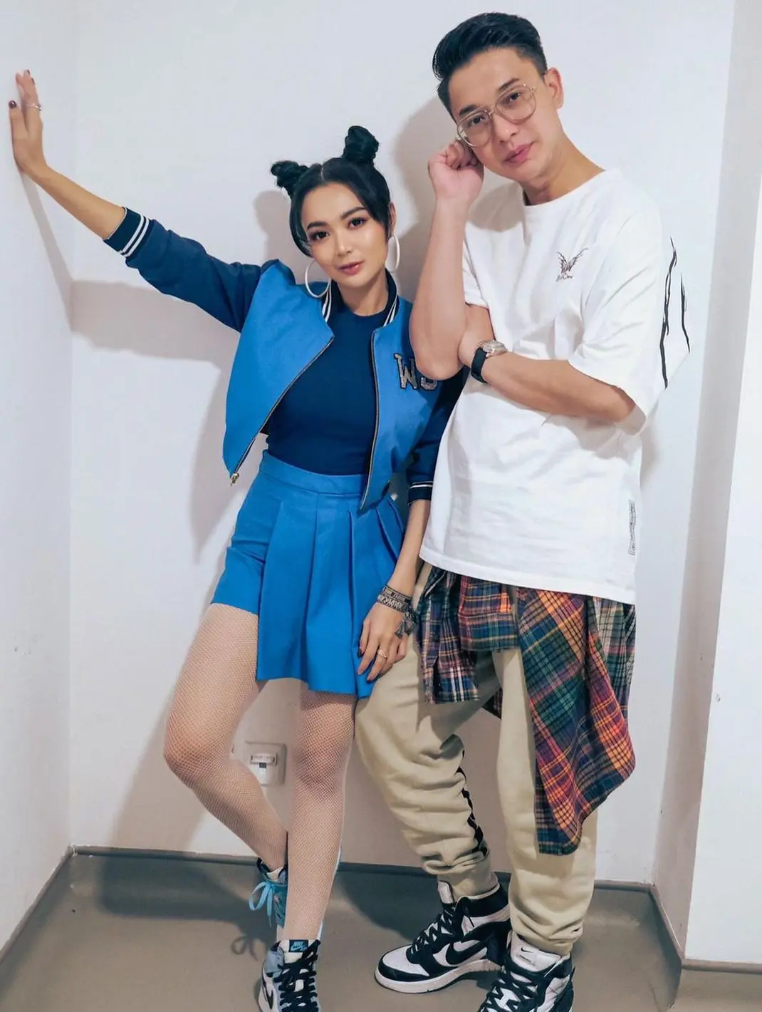 Dilamar di Depan Menara Eiffel, 8 Gaya Kencan Serasi Wika Salim dan Max ...