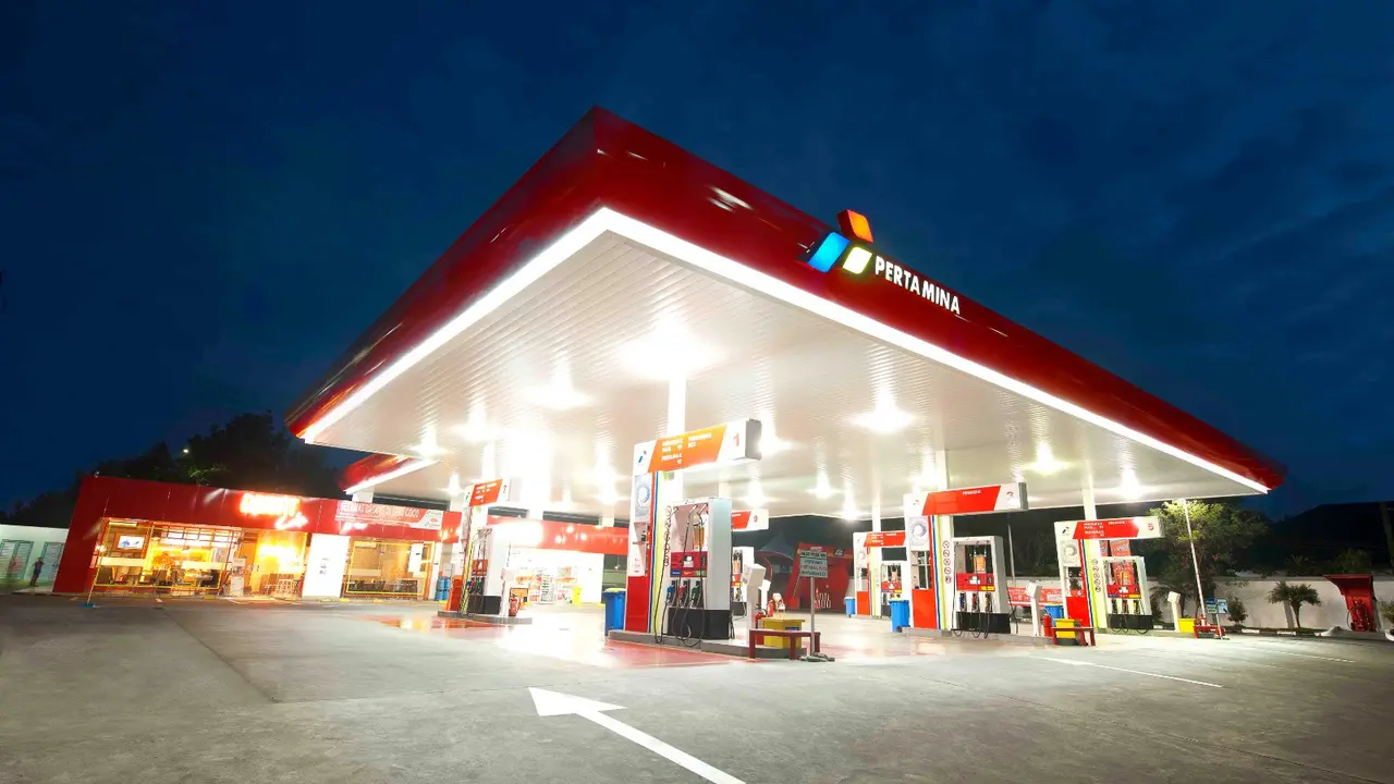 Daftar Lengkap Harga BBM Pertamina per 1 Agustus di Seluruh SPBU, Pertamax Turun - Bisnis ...
