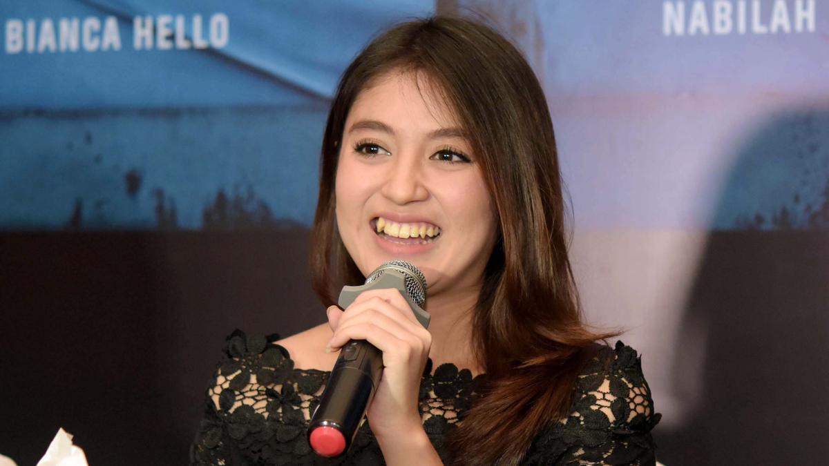 Sibuk Berkarier, Nabilah Eks JKT48 Utamakan Pendidikan - Photo Fimela.com