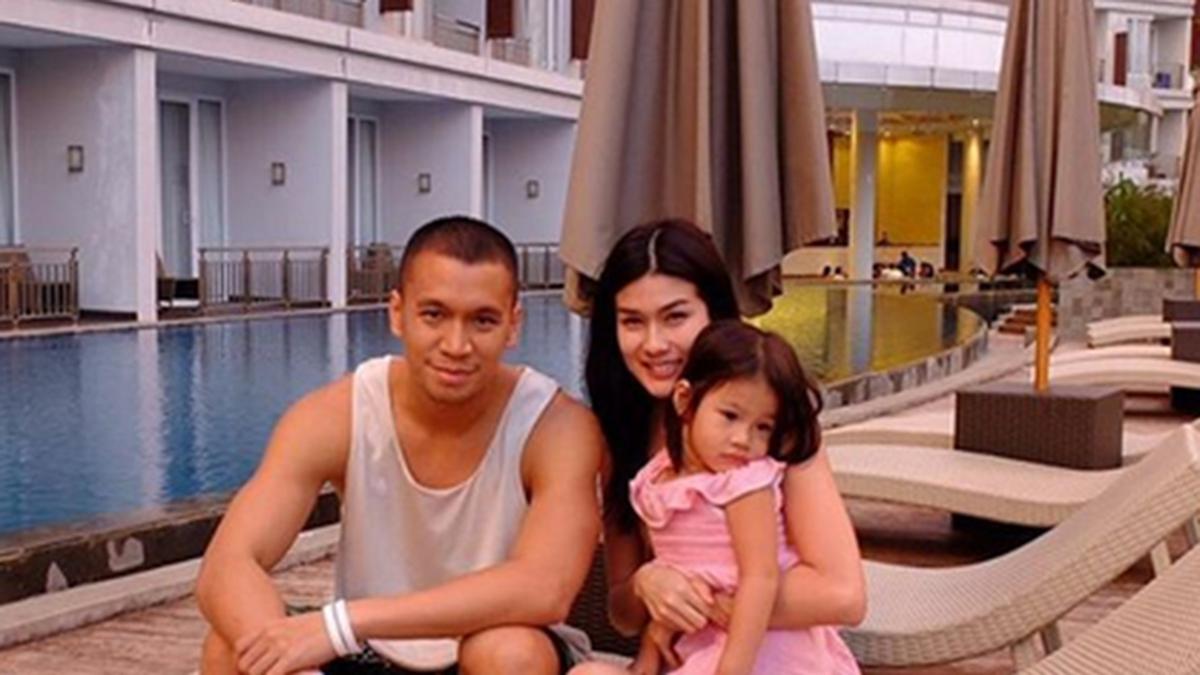 Samuel Rizal dan Stevianne Agnecya Resmi Bercerai - ShowBiz Liputan6.com