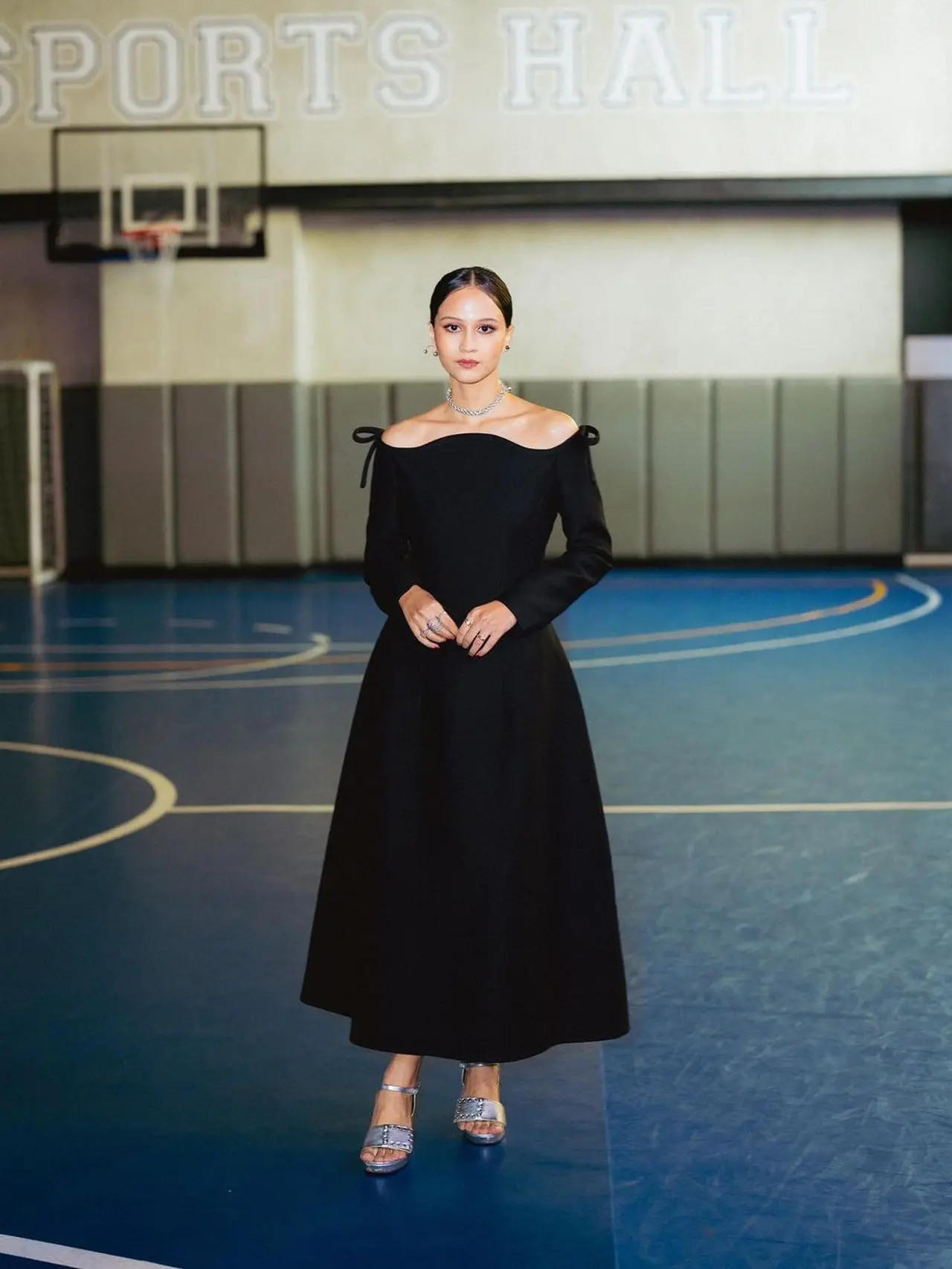 5 Inspirasi Gaya Outfit Formal dari Lutesha yang Bergaya Retro hingga ...