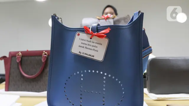 Viral Lelang Tas Branded Lewat Situs KPK, Berapa Taksiran Harganya?