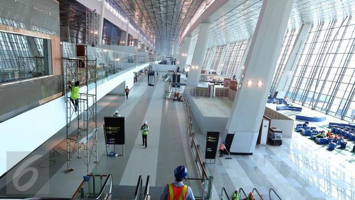 Menpar Targetkan Bandara Soetta Masuk 50 Besar Terbaik Dunia