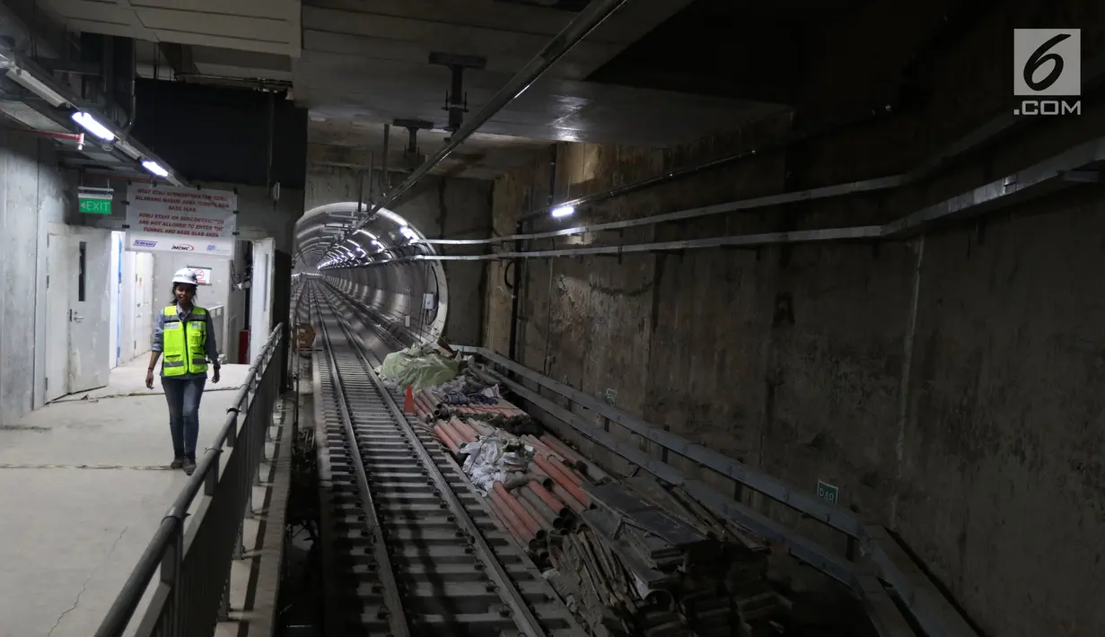 FOTO: Melihat Progres Pembangunan Stasiun MRT Senayan - Foto Liputan6.com