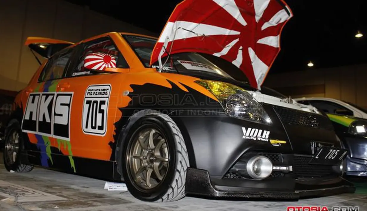 City Car Dengan Konsep Modifikasi Street Drag Race Photo