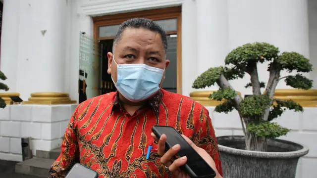 Wakil Wali Kota Surabaya Armuji Sebut Whisnu Sakti Buana Sosok yang Peduli Kepentingan Wong ...