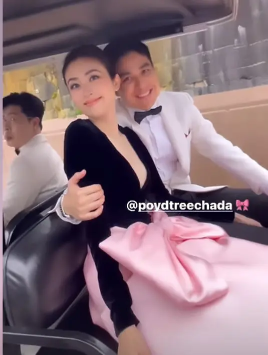 Gaya Elegan Romantis Transgender Cantik Nong Poy Bersama Suami Nonton Opera di Sidney - Photo ...