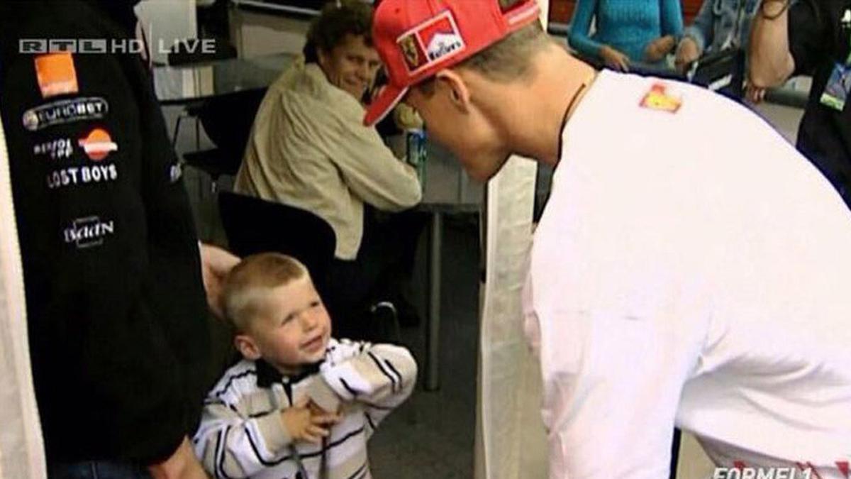 Simak Imutnya Max Verstappen Saat Bertemu Michael Schumacher - Berita ...