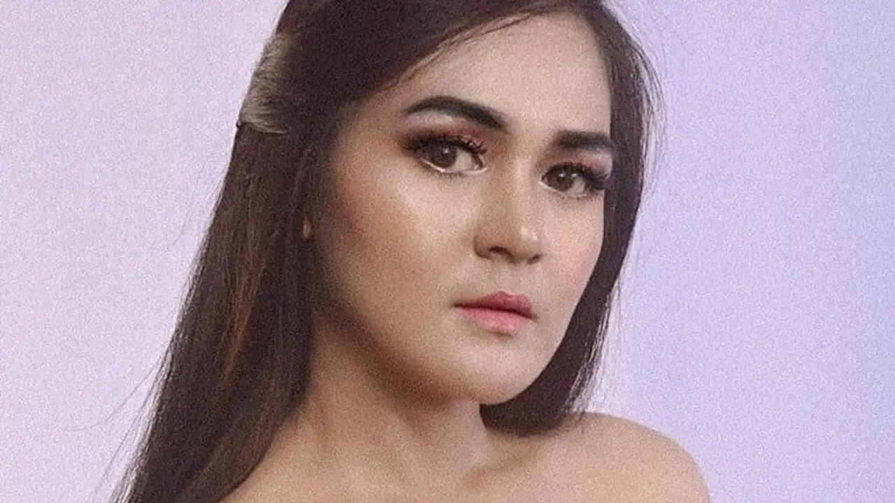 6 Potret Terbaru Caca Mantan Istri Andika Mahesa, Makin Glowing - Hot Liputan6.com