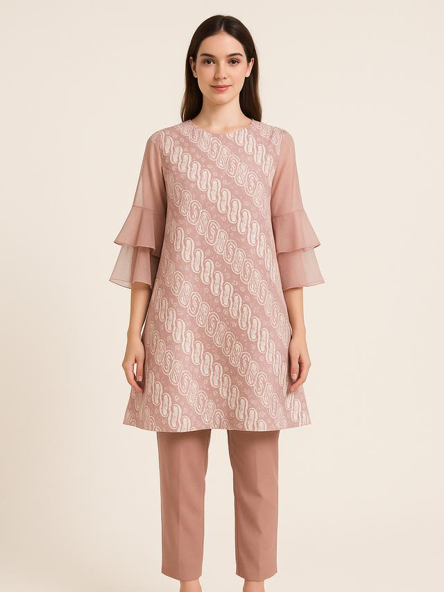 7 Inspirasi Batik Motif Parang Modern untuk Kerja, Tampil Rapi dan ...