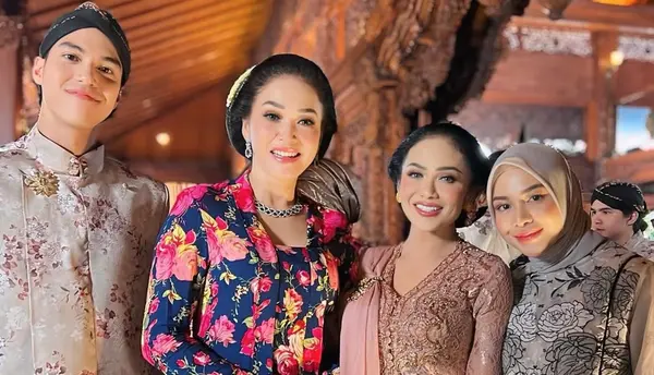 5 Outfit Celana Cutbray Modis di 2025, Coba Mix and Match Ini - Hot Liputan6.com