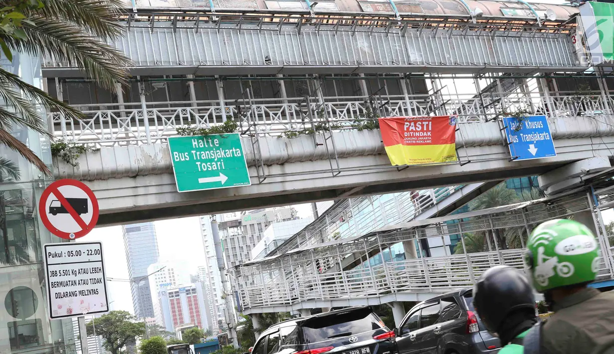 FOTO: Akan Diganti Pelican Crossing, JPO Tosari Segera Dibongkar - Foto ...