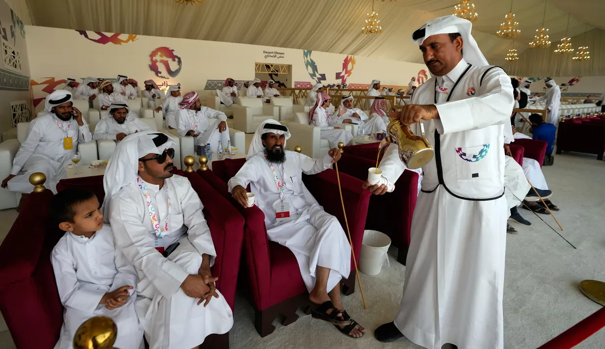 Semarak Kontes Kecantikan Unta di Tengah Pesta Piala Dunia Qatar 2022 ...