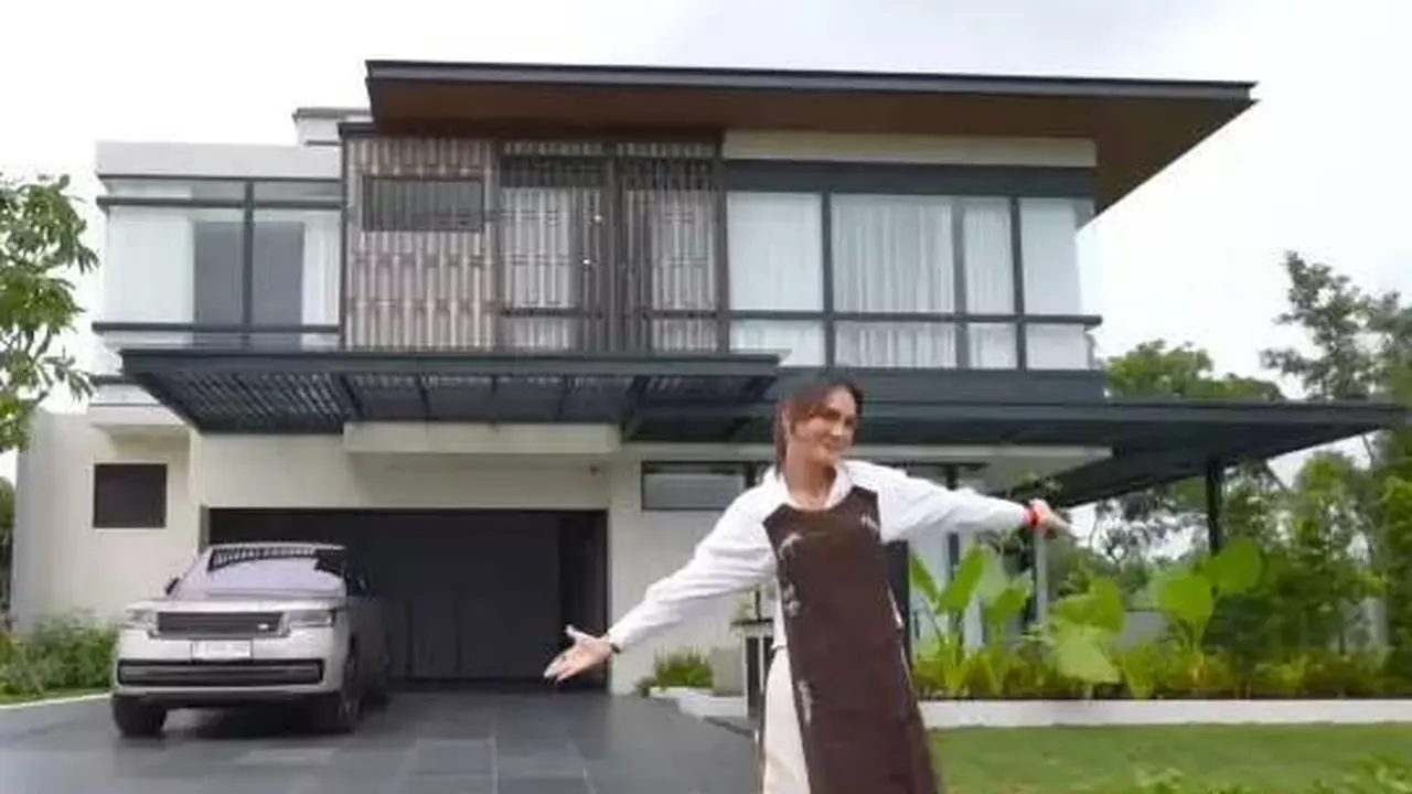 7 Potret Rumah Baru Luna Maya yang Tampil Mewah, Punya Pemandangan ...