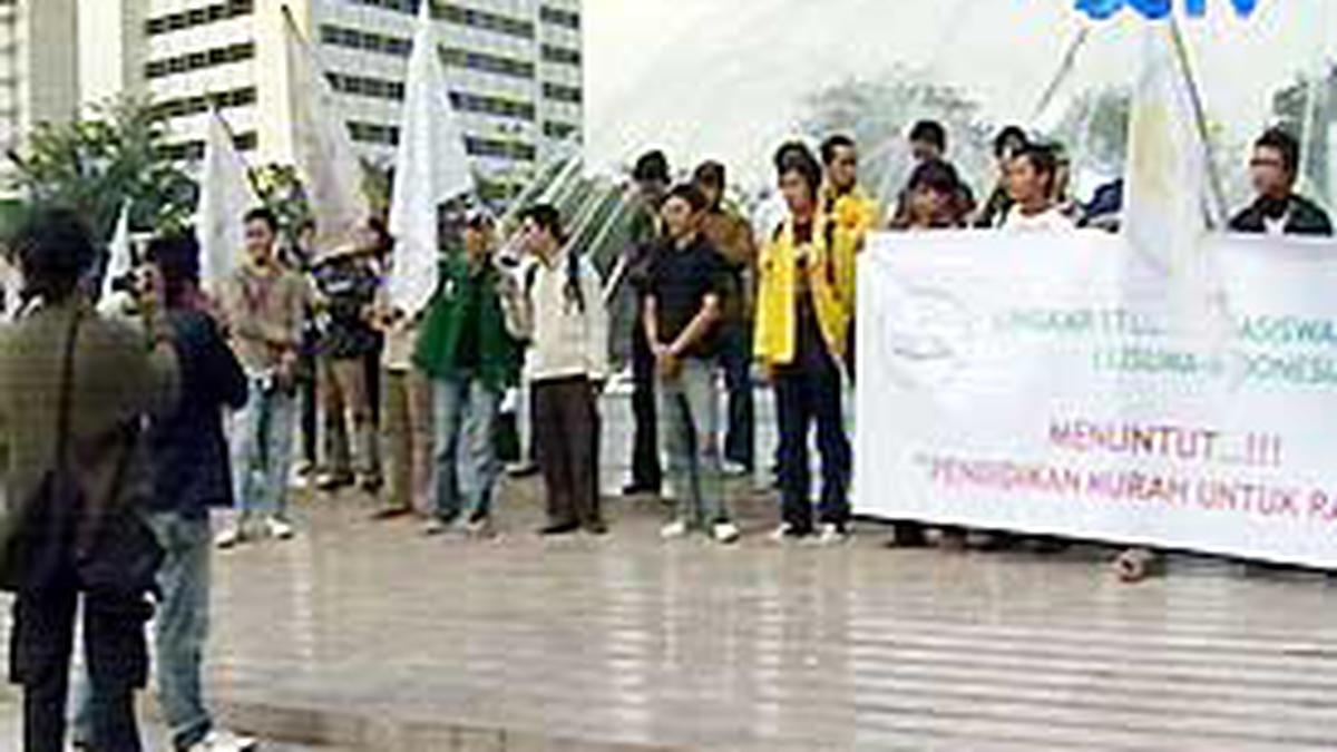 Mahasiswa Tagih Janji Pendidikan Murah - News Liputan6.com