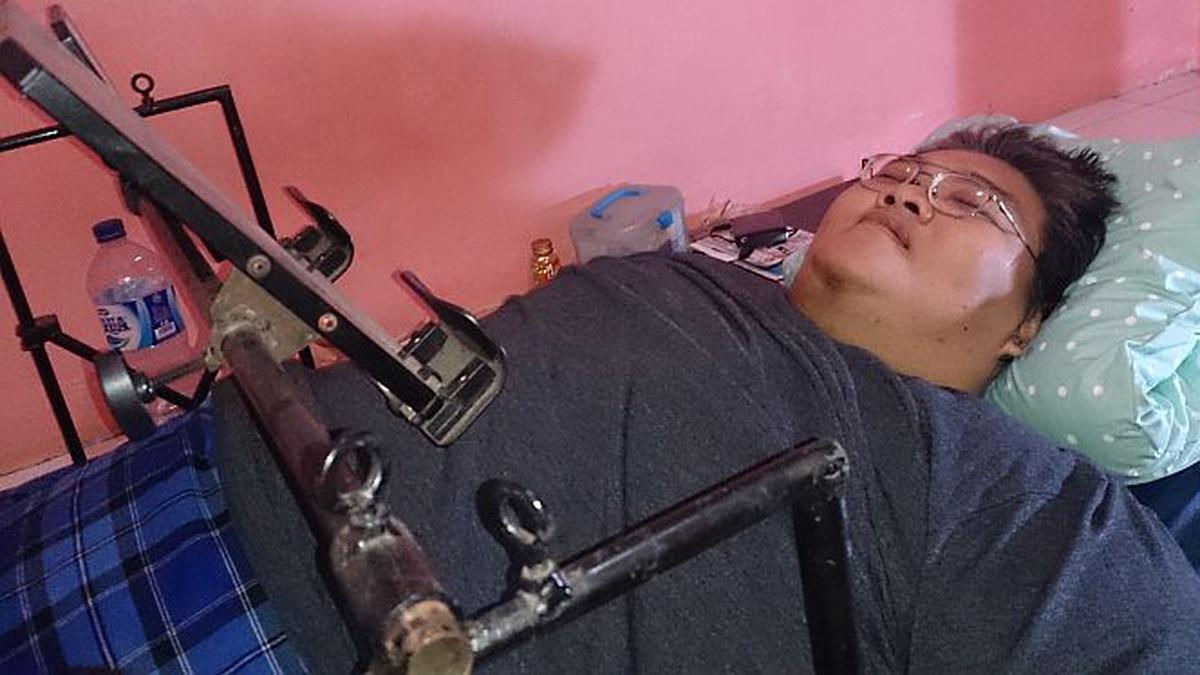 Lumpuh 4 Tahun Programmer Samuel Franklyn Tetap Semangat Tekno