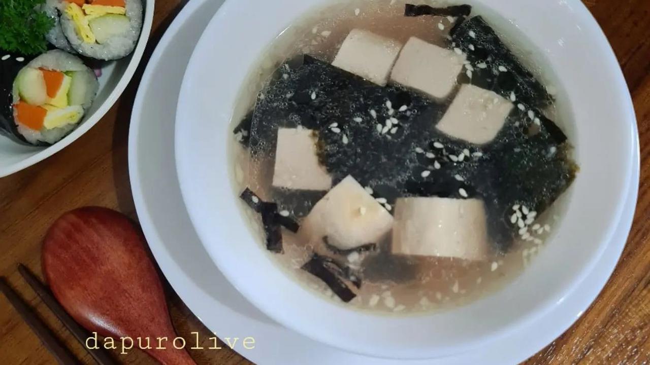 Resep Miso Soup Tanpa Pasta Miso, Enak dan Gampang Dibuat