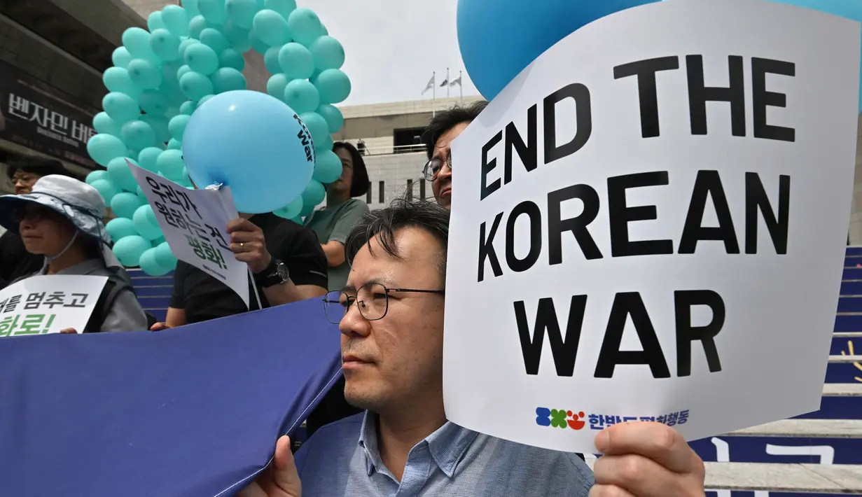 Unjuk Rasa Damai Warnai Peringatan 74 Tahun Dimulainya Perang Korea ...
