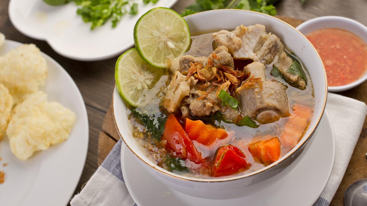Resep Sup Buntut Sapi yang Enak dan Mudah Dibuat