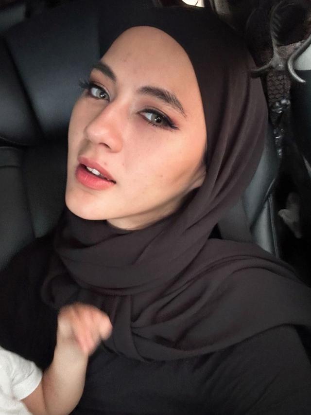 Mengenal Paula Verhoeven, Nama Asli Istri Baim Wong yang Kini Jalani ...