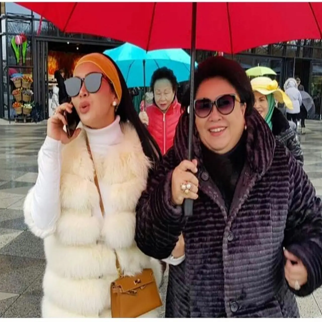 Karlina Damiri, Mertua Nikita Willy yang Merawat Hubungan Bilateral ...